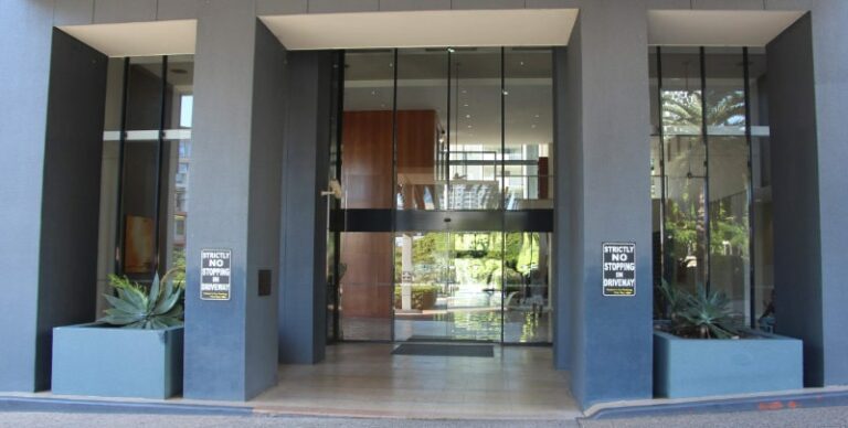 Public Transport To Cathedral Place - Plenty of Options To Get There!